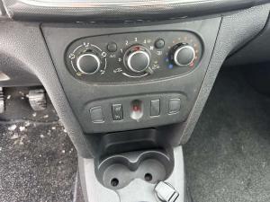 Balts Dacia Logan 2020 Kauņa, ar dzinēja tilpumu 0.90 L un nobraukumu 134 tūkst. km par 6550 €, foto 21 vietnē AUTOMOTO.COM.LV