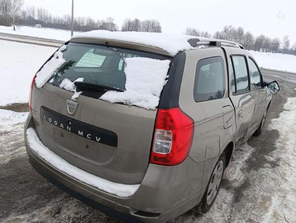 Yellow Dacia Logan 2015 in Marijampole, with an engine capacity of 1.46 L and mileage of 92 thousand km for 2850 €, photo 7 on AUTOMOTO.COM.LV