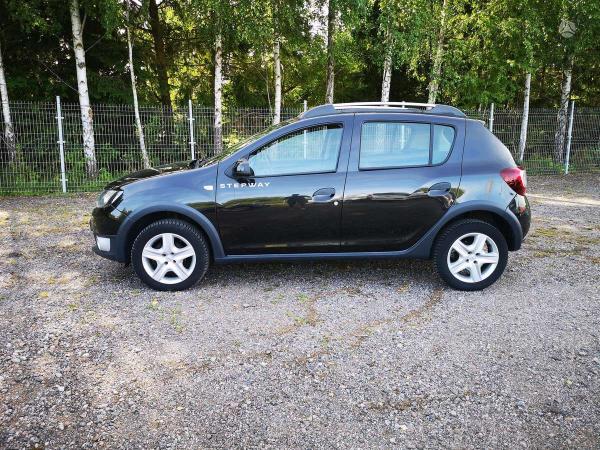 Black Dacia Sandero 2014 in Radviliskis, with an engine capacity of 0.90 L and mileage of 159 thousand km for 3250 €, photo 2 on AUTOMOTO.COM.LV