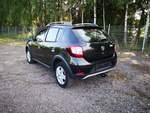 Black Dacia Sandero 2014 in Radviliskis, with an engine capacity of 0.90 L and mileage of 159 thousand km for 3250 €, photo 3 on AUTOMOTO.COM.LV