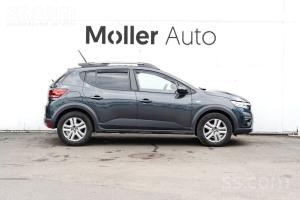 Black Dacia Sandero 2021 in Riga, with an engine capacity of 1.00 L and mileage of 56 thousand km for 12650 €, photo 6 on AUTOMOTO.COM.LV