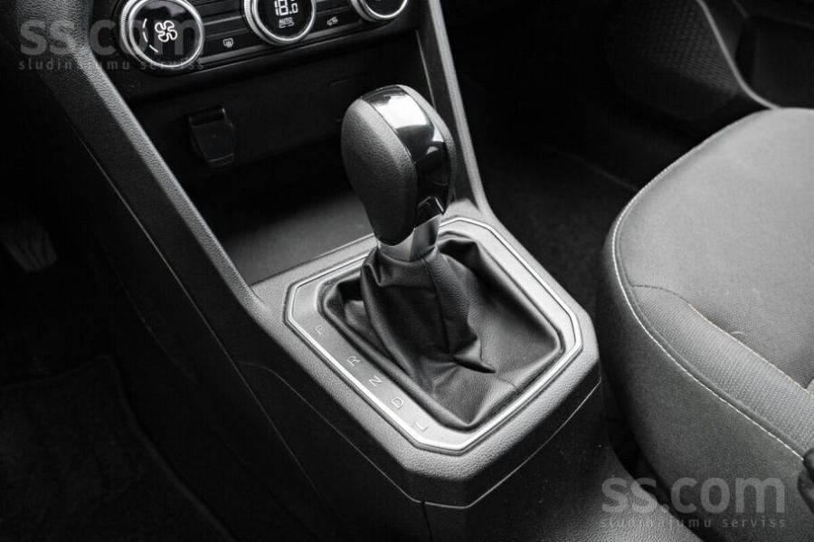 Black Dacia Sandero 2021 in Riga, with an engine capacity of 1.00 L and mileage of 56 thousand km for 12650 €, photo 12 on AUTOMOTO.COM.LV