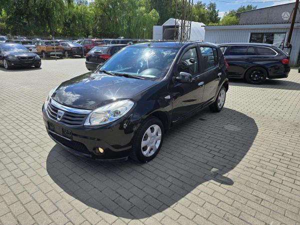 Black Dacia Sandero 2010 in Marijampole, with an engine capacity of 1.15 L and mileage of 230 thousand km for 1500 €, photo 1 on AUTOMOTO.COM.LV