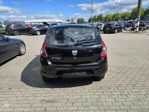 Black Dacia Sandero 2010 in Marijampole, with an engine capacity of 1.15 L and mileage of 230 thousand km for 1500 €, photo 6 on AUTOMOTO.COM.LV