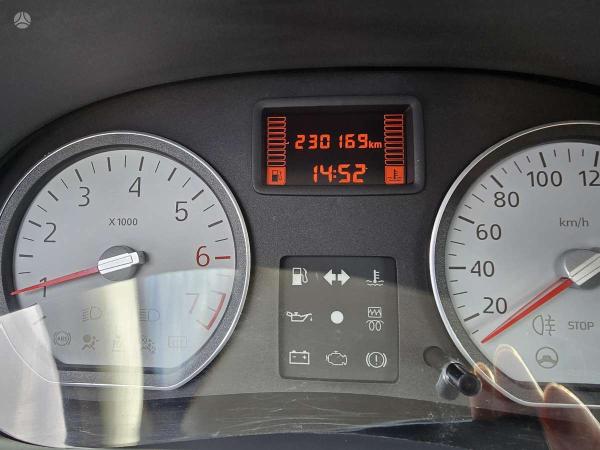 Black Dacia Sandero 2010 in Marijampole, with an engine capacity of 1.15 L and mileage of 230 thousand km for 1500 €, photo 8 on AUTOMOTO.COM.LV