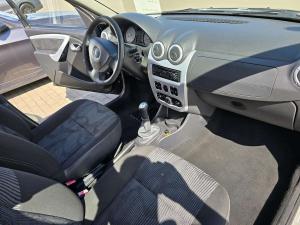 Black Dacia Sandero 2010 in Marijampole, with an engine capacity of 1.15 L and mileage of 230 thousand km for 1500 €, photo 13 on AUTOMOTO.COM.LV