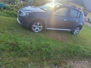 Melns Dacia Sandero 2012 Ogre, ar dzinēja tilpumu 1.50 L un nobraukumu 196 tūkst. km par 1250 €, foto 3 vietnē AUTOMOTO.COM.LV