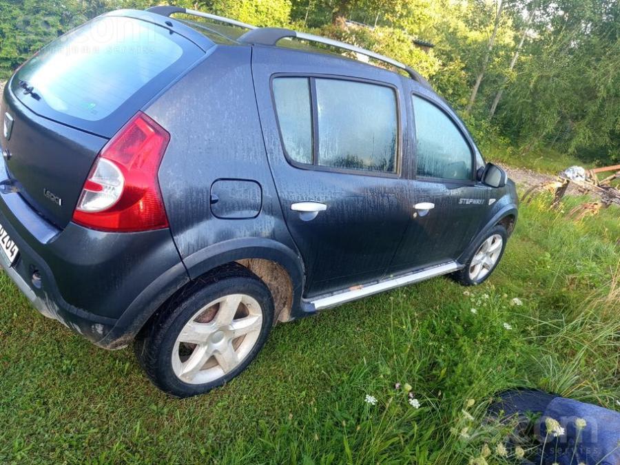 Melns Dacia Sandero 2012 Ogre, ar dzinēja tilpumu 1.50 L un nobraukumu 196 tūkst. km par 1250 €, foto 4 vietnē AUTOMOTO.COM.LV
