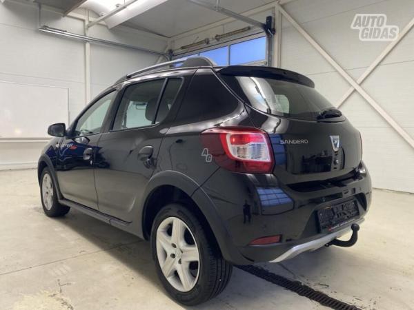 Melns Dacia Sandero 2016 Radviliškis, ar dzinēja tilpumu 1.50 L un nobraukumu 160 tūkst. km par 5450 €, foto 2 vietnē AUTOMOTO.COM.LV