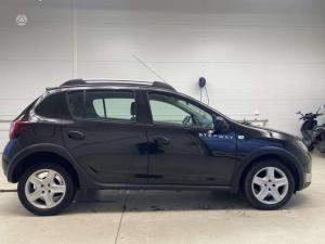 Melns Dacia Sandero 2016 Radviliškis, ar dzinēja tilpumu 1.46 L un nobraukumu 160 tūkst. km par 4850 €, foto 8 vietnē AUTOMOTO.COM.LV