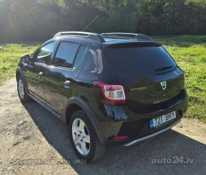 Melns Dacia Sandero 2016 Tallina, ar dzinēja tilpumu 1.50 L un nobraukumu 61 tūkst. km par 5590 €, foto 8 vietnē AUTOMOTO.COM.LV