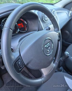Melns Dacia Sandero 2016 Tallina, ar dzinēja tilpumu 1.50 L un nobraukumu 61 tūkst. km par 5590 €, foto 15 vietnē AUTOMOTO.COM.LV