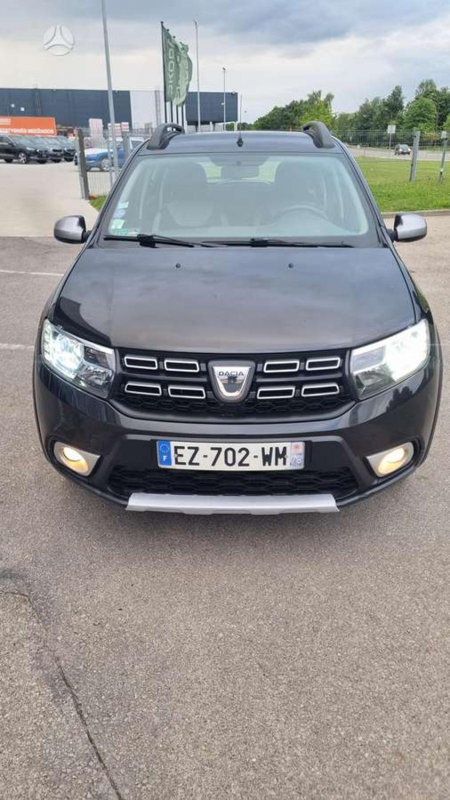 Melns Dacia Sandero 2018 Šauļi, ar dzinēja tilpumu 0.90 L un nobraukumu 143 tūkst. km par 4999 €, foto 4 vietnē AUTOMOTO.COM.LV
