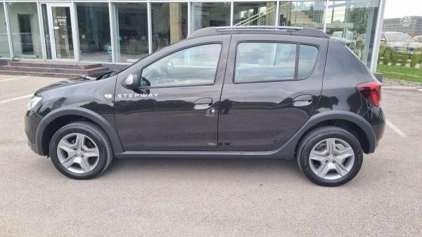 Melns Dacia Sandero 2018 Šauļi, ar dzinēja tilpumu 0.90 L un nobraukumu 143 tūkst. km par 4999 €, foto 6 vietnē AUTOMOTO.COM.LV