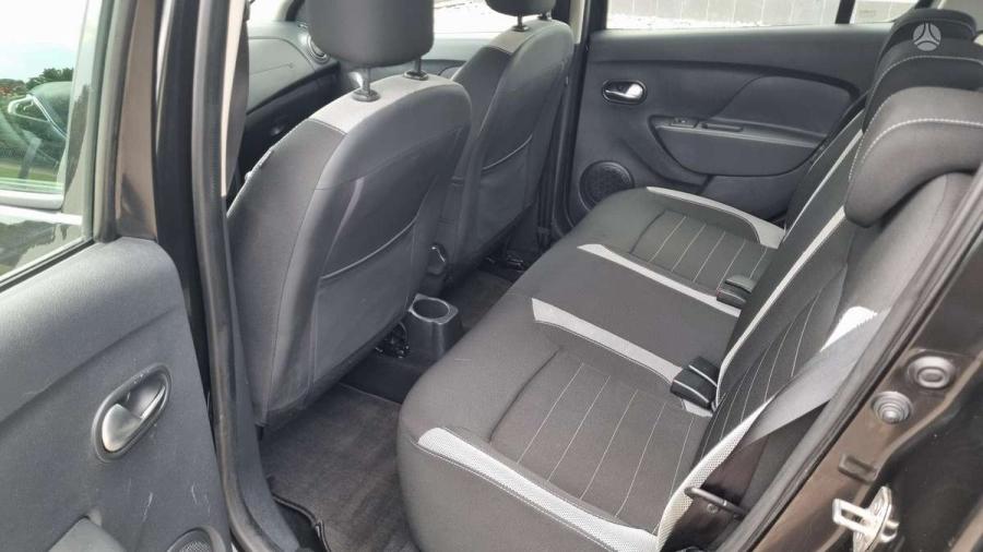Melns Dacia Sandero 2018 Šauļi, ar dzinēja tilpumu 0.90 L un nobraukumu 143 tūkst. km par 4999 €, foto 16 vietnē AUTOMOTO.COM.LV