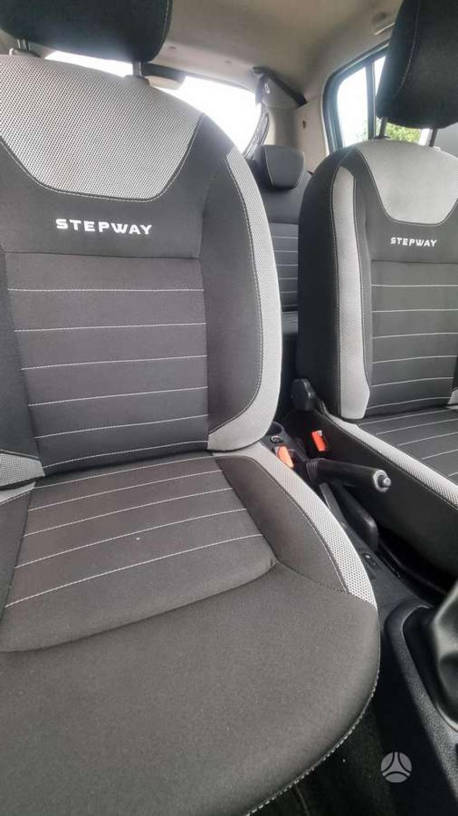 Melns Dacia Sandero 2018 Šauļi, ar dzinēja tilpumu 0.90 L un nobraukumu 143 tūkst. km par 4999 €, foto 17 vietnē AUTOMOTO.COM.LV