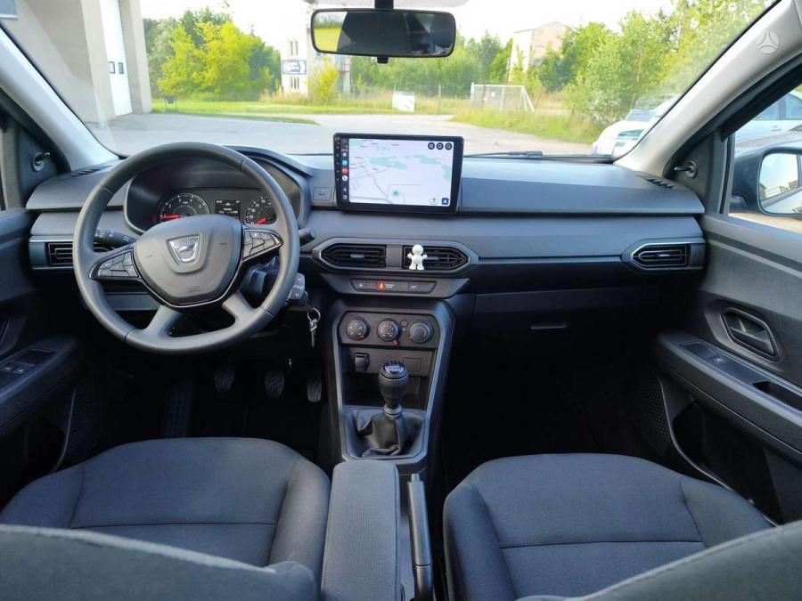 Black Dacia Sandero 2021 in Anyksciai, with an engine capacity of 1.00 L and mileage of 26 thousand km for 7400 €, photo 11 on AUTOMOTO.COM.LV