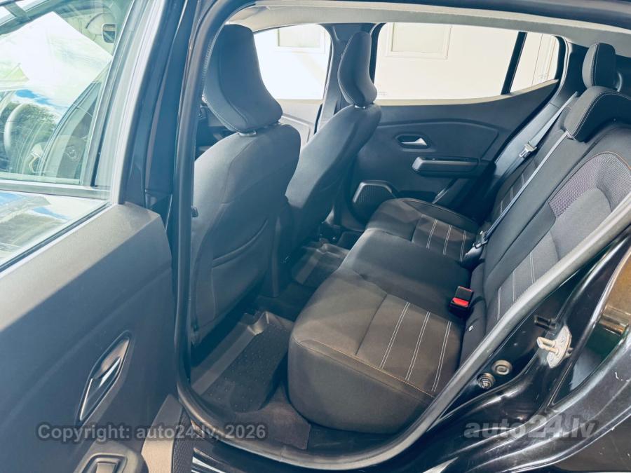 Melns Dacia Sandero 2022 Pērnava, ar dzinēja tilpumu 1.00 L un nobraukumu 64 tūkst. km par 13900 €, foto 8 vietnē AUTOMOTO.COM.LV