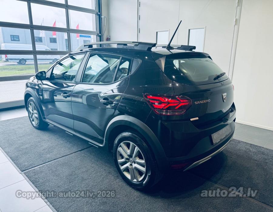 Melns Dacia Sandero 2022 Pērnava, ar dzinēja tilpumu 1.00 L un nobraukumu 64 tūkst. km par 13900 €, foto 13 vietnē AUTOMOTO.COM.LV