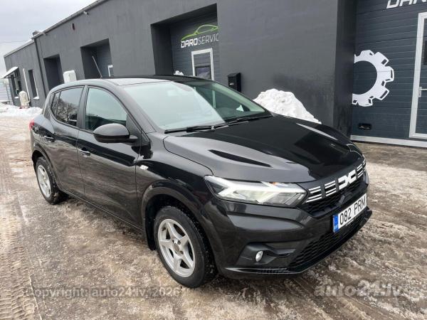 Black Dacia Sandero 2024 in Tallinn, with an engine capacity of 1.00 L and mileage of 14 thousand km for 13000 €, photo 2 on AUTOMOTO.COM.LV
