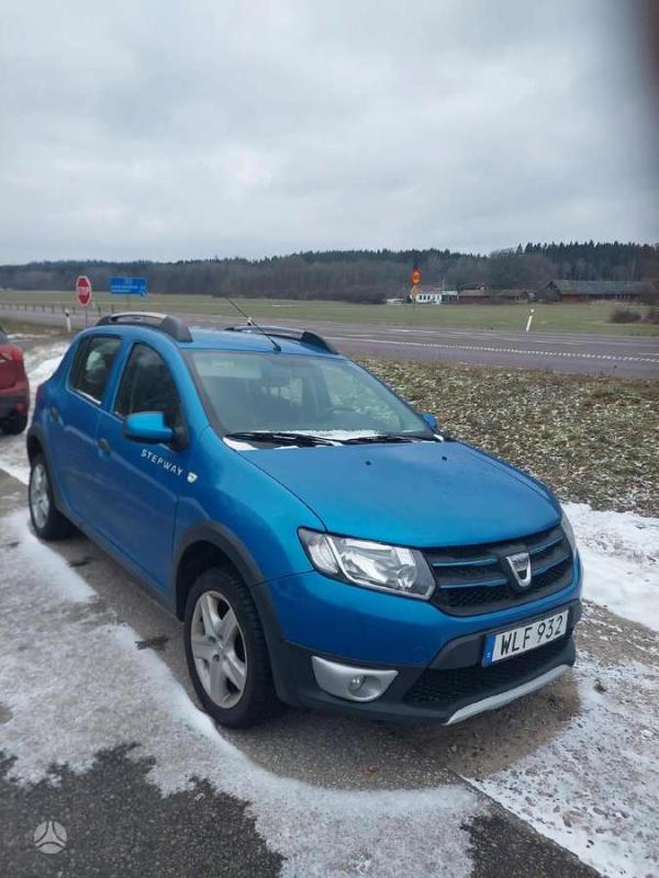 Zils Dacia Sandero 2014 Viļņa, ar dzinēja tilpumu 0.90 L un nobraukumu 205 tūkst. km par 2800 €, foto 5 vietnē AUTOMOTO.COM.LV