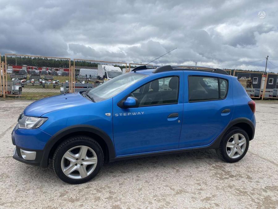 Zils Dacia Sandero 2014 Viļņa, ar dzinēja tilpumu 0.90 L un nobraukumu 203 tūkst. km par 3200 €, foto 4 vietnē AUTOMOTO.COM.LV