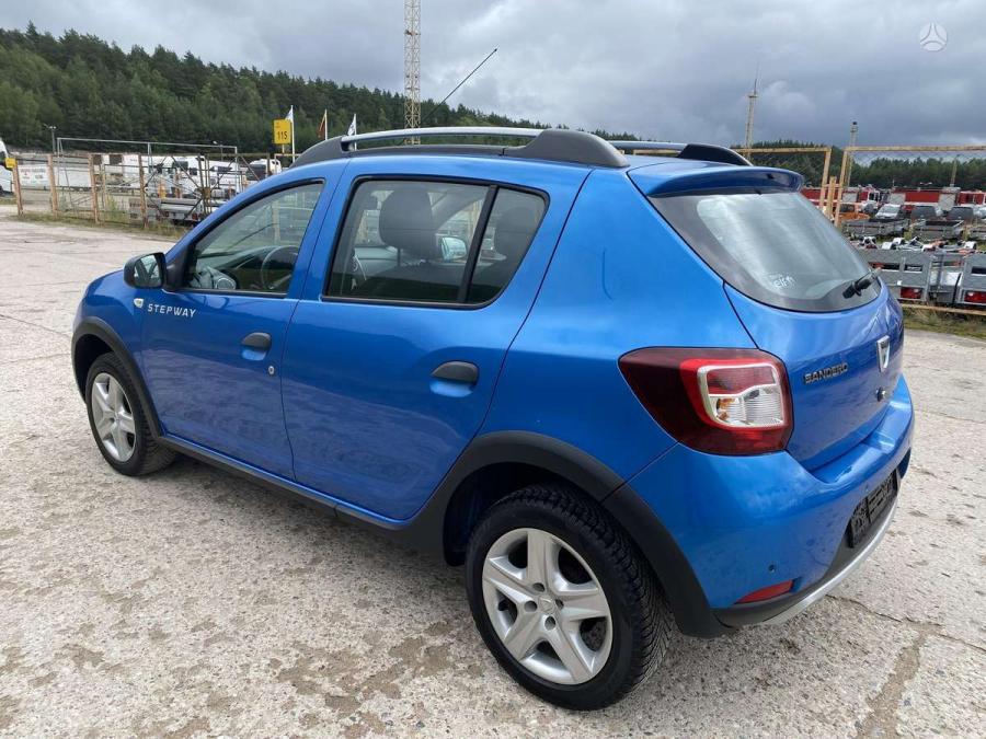 Zils Dacia Sandero 2014 Viļņa, ar dzinēja tilpumu 0.90 L un nobraukumu 203 tūkst. km par 3200 €, foto 5 vietnē AUTOMOTO.COM.LV
