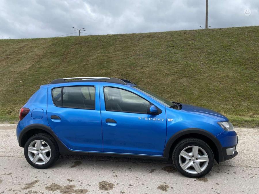 Zils Dacia Sandero 2014 Viļņa, ar dzinēja tilpumu 0.90 L un nobraukumu 203 tūkst. km par 3200 €, foto 10 vietnē AUTOMOTO.COM.LV