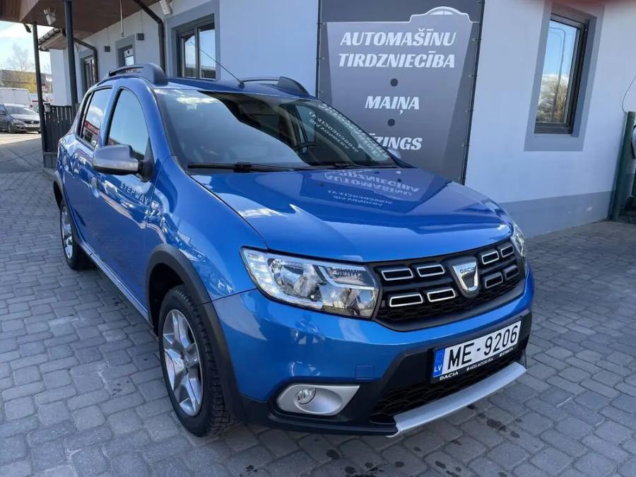 Blue Dacia Sandero 2019 in Talsi, with an engine capacity of 0.90 L and mileage of 127 thousand km for 5800 €, photo 1 on AUTOMOTO.COM.LV