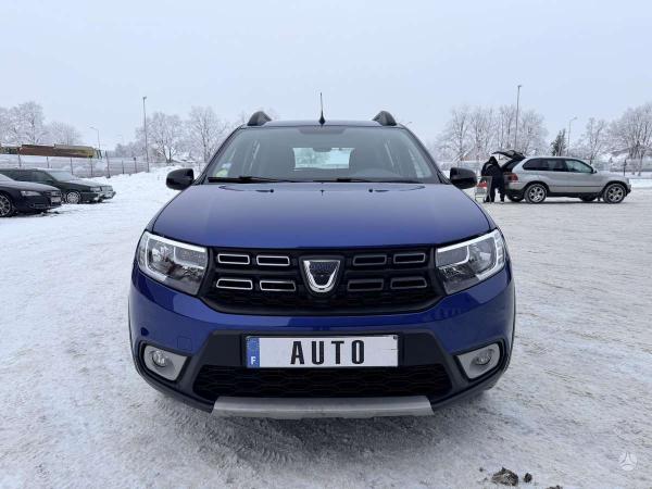 Blue Dacia Sandero 2020 in Taurage, with an engine capacity of 1.46 L and mileage of 120 thousand km for 6999 €, photo 2 on AUTOMOTO.COM.LV