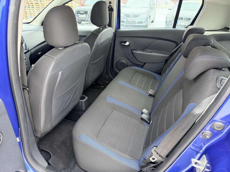 Blue Dacia Sandero 2020 in Taurage, with an engine capacity of 1.46 L and mileage of 120 thousand km for 6999 €, photo 26 on AUTOMOTO.COM.LV