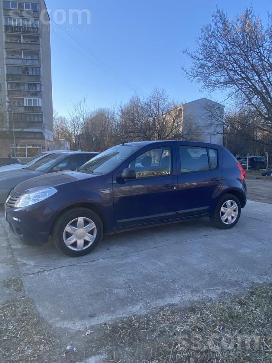 Blue Dacia Sandero 2008 in Riga, with an engine capacity of 1.40 L and mileage of 89 thousand km for 2100 €, photo 3 on AUTOMOTO.COM.LV