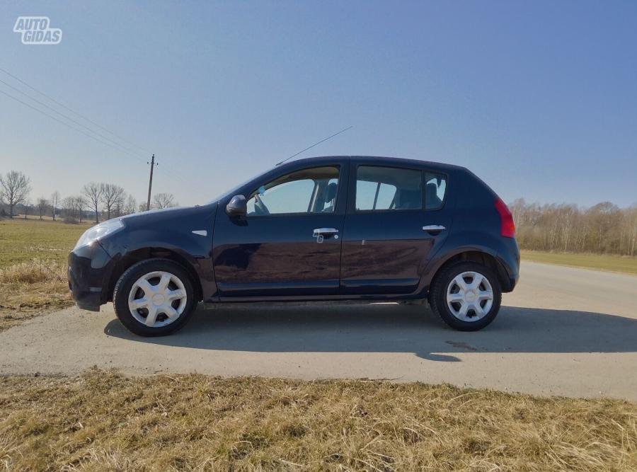 Zils Dacia Sandero 2010 Vilkaviškis, ar dzinēja tilpumu 1.20 L un nobraukumu 140 tūkst. km par 1550 €, foto 9 vietnē AUTOMOTO.COM.LV