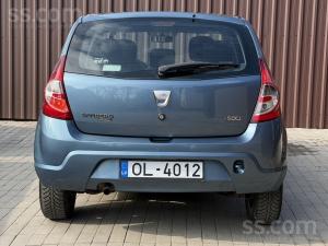 Zils Dacia Sandero 2010 Rīga, ar dzinēja tilpumu 1.50 L un nobraukumu 173 tūkst. km par 2100 €, foto 5 vietnē AUTOMOTO.COM.LV