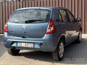 Zils Dacia Sandero 2010 Rīga, ar dzinēja tilpumu 1.50 L un nobraukumu 173 tūkst. km par 2100 €, foto 7 vietnē AUTOMOTO.COM.LV