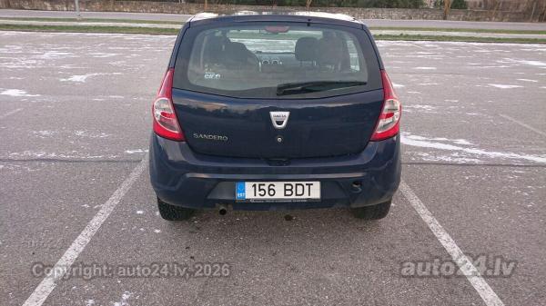 Zils Dacia Sandero 2011 Kuresāre, ar dzinēja tilpumu 1.60 L un nobraukumu 155 tūkst. km par 2400 €, foto 2 vietnē AUTOMOTO.COM.LV
