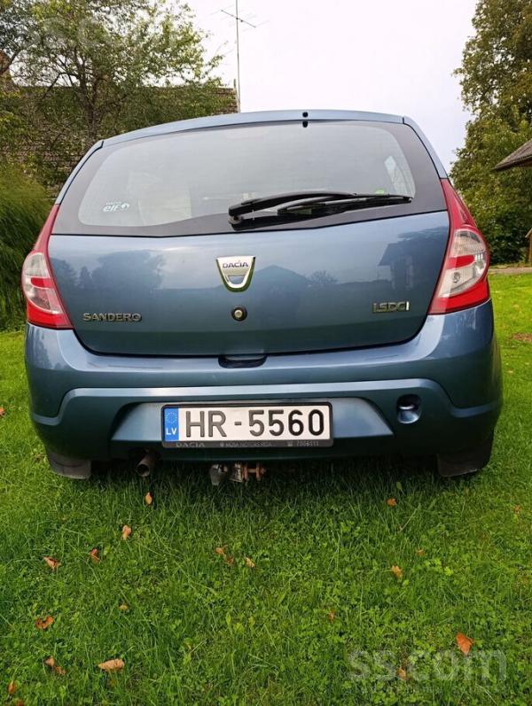 Zils Dacia Sandero 2011 Alūksne, ar dzinēja tilpumu 1.50 L un nobraukumu 235 tūkst. km par 1950 €, foto 3 vietnē AUTOMOTO.COM.LV