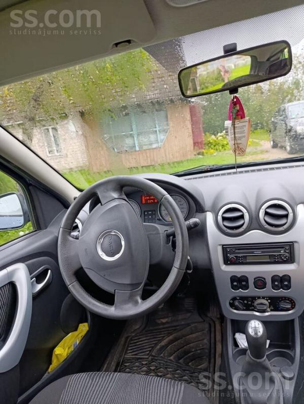 Zils Dacia Sandero 2011 Alūksne, ar dzinēja tilpumu 1.50 L un nobraukumu 235 tūkst. km par 1950 €, foto 9 vietnē AUTOMOTO.COM.LV
