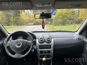 Zils Dacia Sandero 2011 Alūksne, ar dzinēja tilpumu 1.50 L un nobraukumu 0 tūkst. km par 1850 €, foto 23 vietnē AUTOMOTO.COM.LV