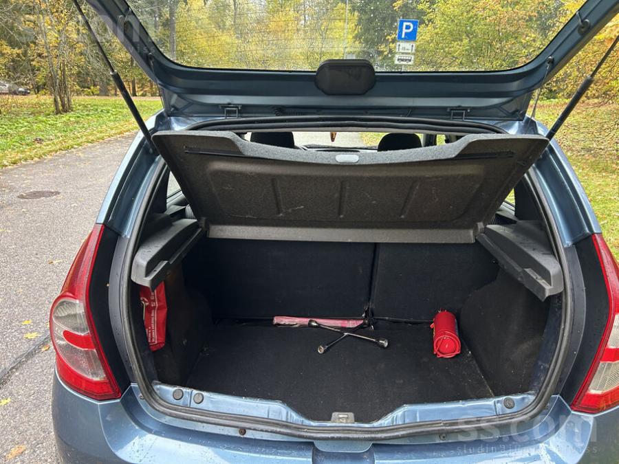 Zils Dacia Sandero 2011 Alūksne, ar dzinēja tilpumu 1.50 L un nobraukumu 0 tūkst. km par 1850 €, foto 25 vietnē AUTOMOTO.COM.LV
