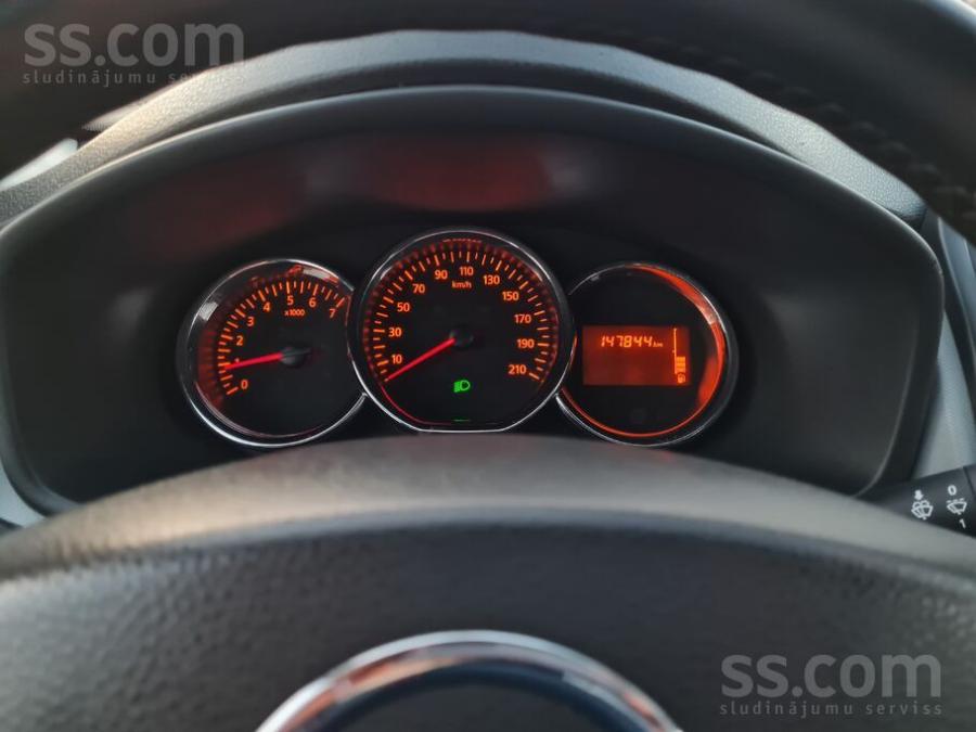 Zils Dacia Sandero 2013 Ogre, ar dzinēja tilpumu 1.20 L un nobraukumu 0 tūkst. km par 2990 €, foto 16 vietnē AUTOMOTO.COM.LV