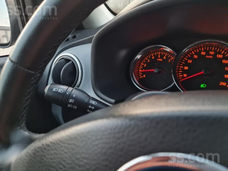 Zils Dacia Sandero 2013 Ogre, ar dzinēja tilpumu 1.20 L un nobraukumu 0 tūkst. km par 2990 €, foto 17 vietnē AUTOMOTO.COM.LV