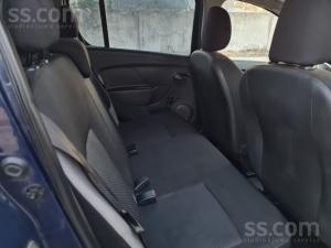 Zils Dacia Sandero 2013 Ogre, ar dzinēja tilpumu 1.20 L un nobraukumu 0 tūkst. km par 2990 €, foto 23 vietnē AUTOMOTO.COM.LV