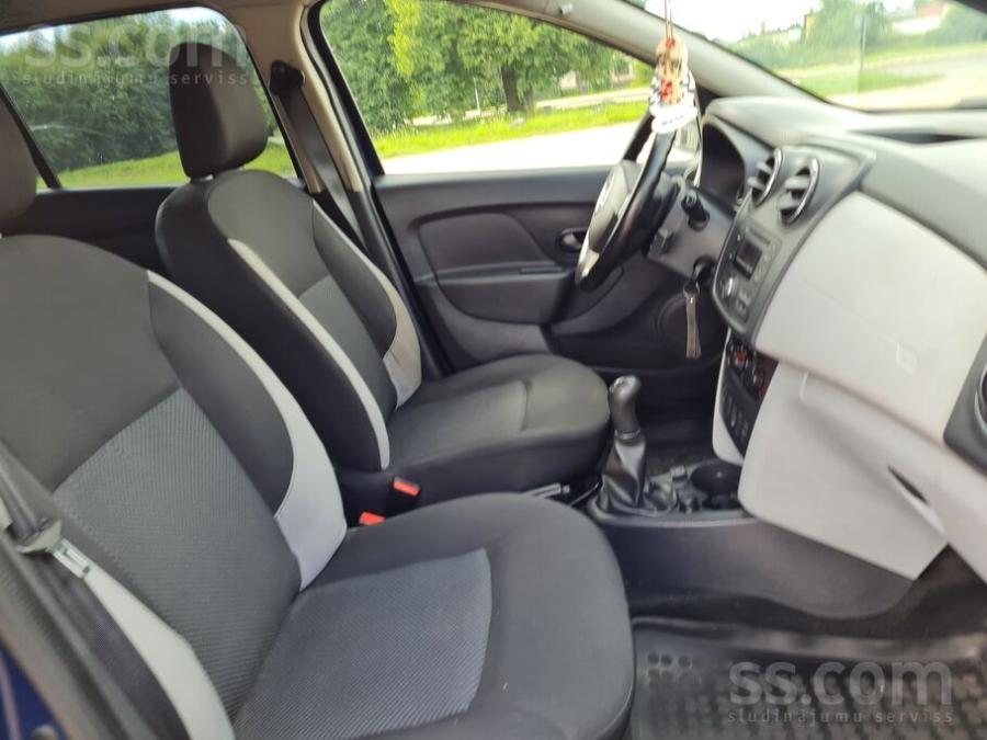 Zils Dacia Sandero 2013 Ogre, ar dzinēja tilpumu 1.20 L un nobraukumu 0 tūkst. km par 2990 €, foto 12 vietnē AUTOMOTO.COM.LV