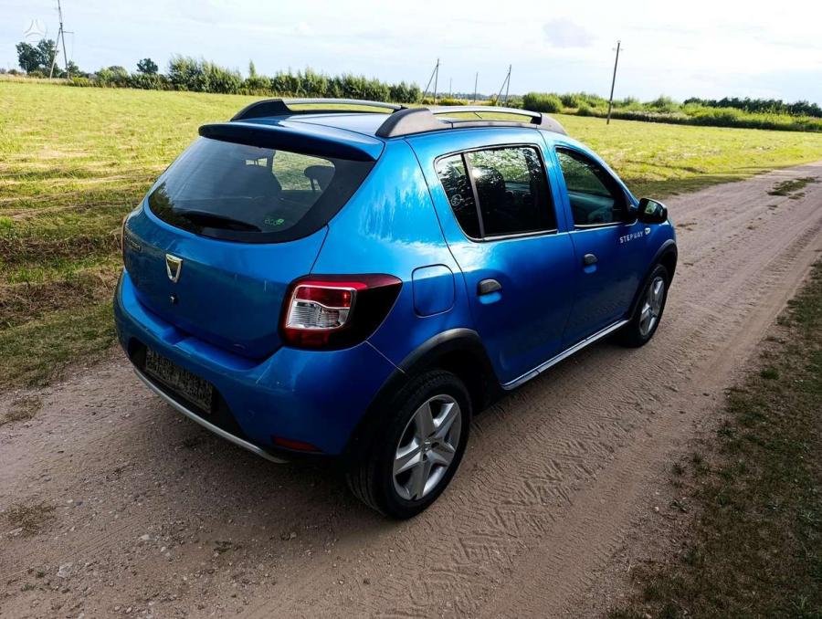 Zils Dacia Sandero 2014 Marijampole, ar dzinēja tilpumu 0.90 L un nobraukumu 141 tūkst. km par 2250 €, foto 8 vietnē AUTOMOTO.COM.LV