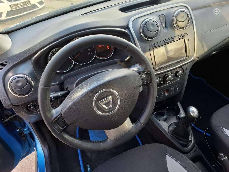 Синий Дачия Сандеро 2014 в Рокишкис, объемом двигателя 0.90 л и пробегом 178 тыс. км за 2600 €, фото 14 на AUTOMOTO.COM.LV
