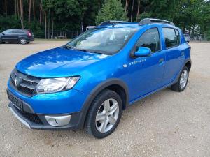 Blue Dacia Sandero 2015 in Kelme, with an engine capacity of 0.90 L and mileage of 130 thousand km for 5000 €, photo 3 on AUTOMOTO.COM.LV