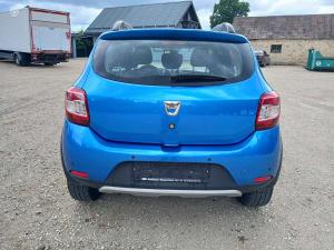Blue Dacia Sandero 2015 in Kelme, with an engine capacity of 0.90 L and mileage of 130 thousand km for 5000 €, photo 7 on AUTOMOTO.COM.LV