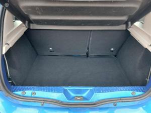 Blue Dacia Sandero 2015 in Kelme, with an engine capacity of 0.90 L and mileage of 130 thousand km for 5000 €, photo 12 on AUTOMOTO.COM.LV