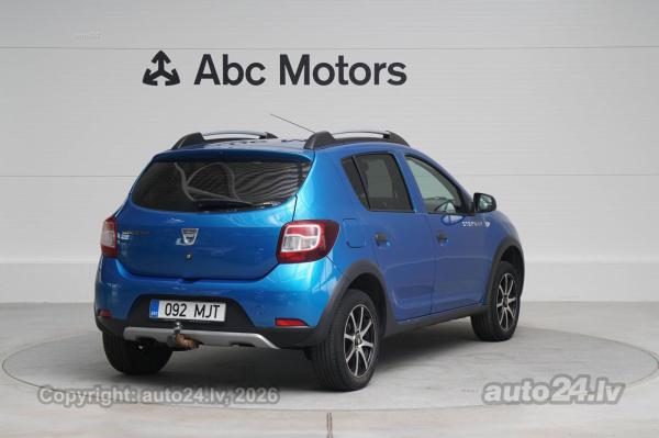 Blue Dacia Sandero 2015 in Tallinn, with an engine capacity of 0.90 L and mileage of 153 thousand km for 4490 €, photo 4 on AUTOMOTO.COM.LV